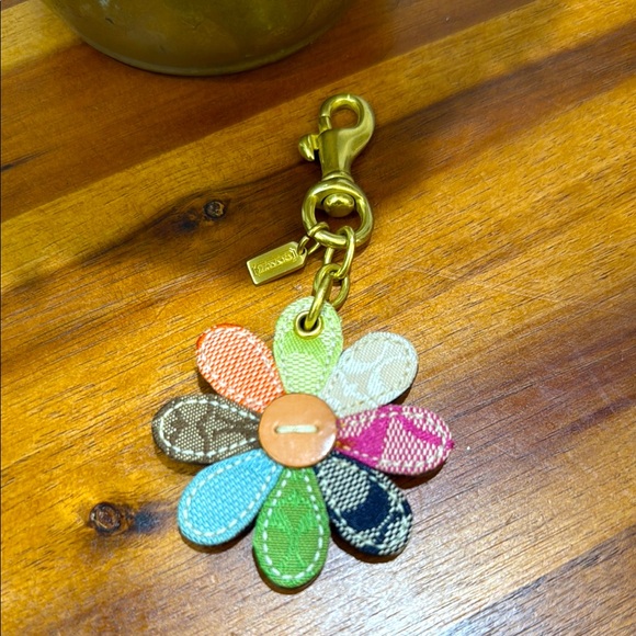 Coach | Accessories | Coach Daisy Flower Bag Charm Or Keychain Gold ...